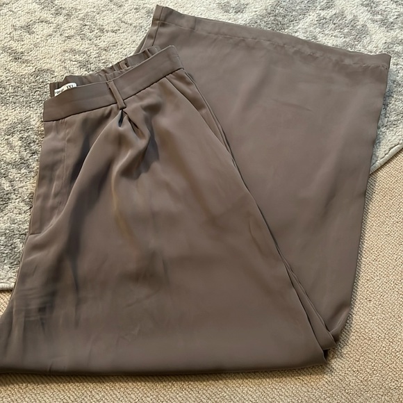 tron jori | Pants & Jumpsuits | Tron Jori Pleated Wide Leg Trouser ...